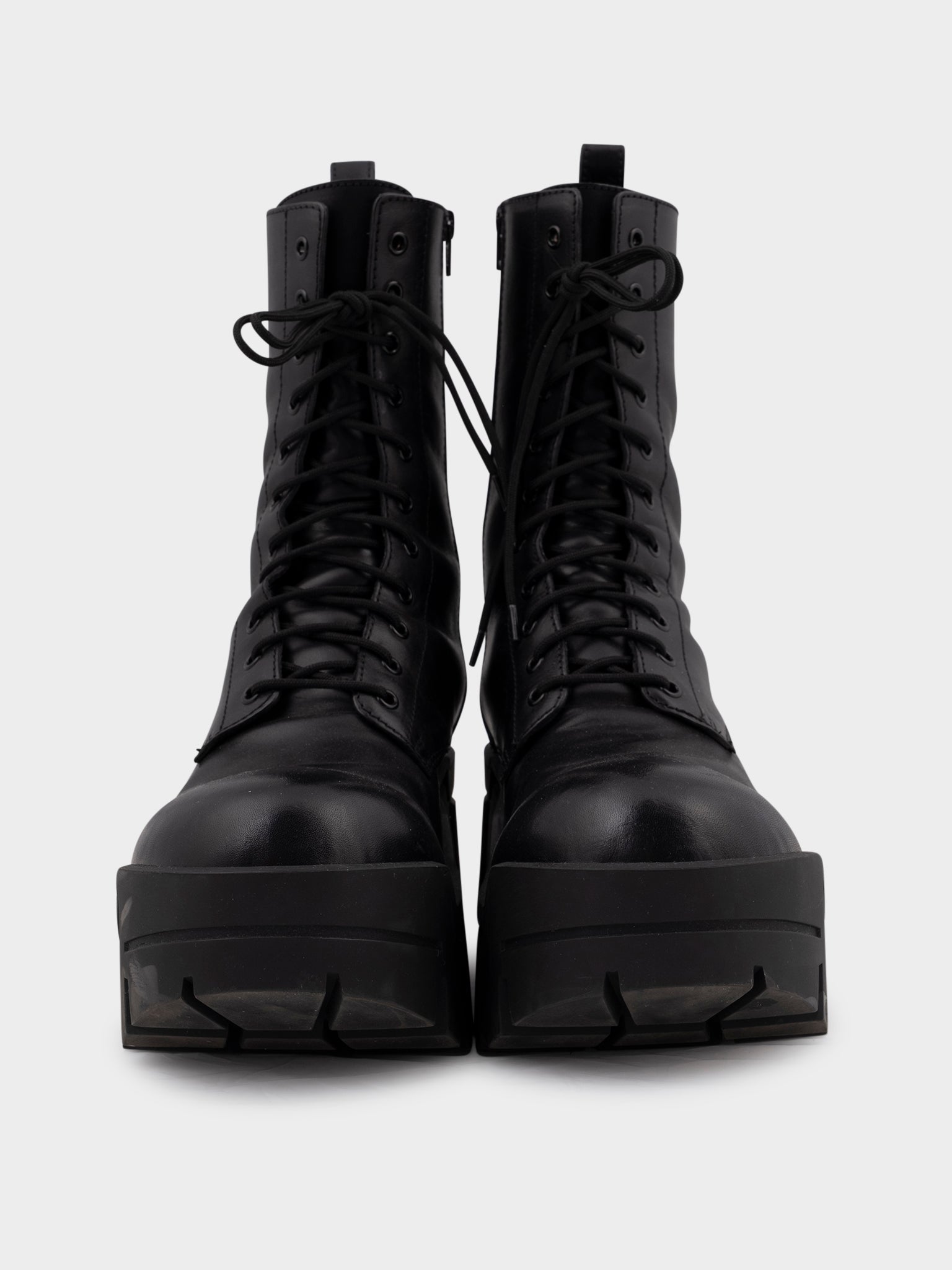 Bulldozer Boots – Groupie