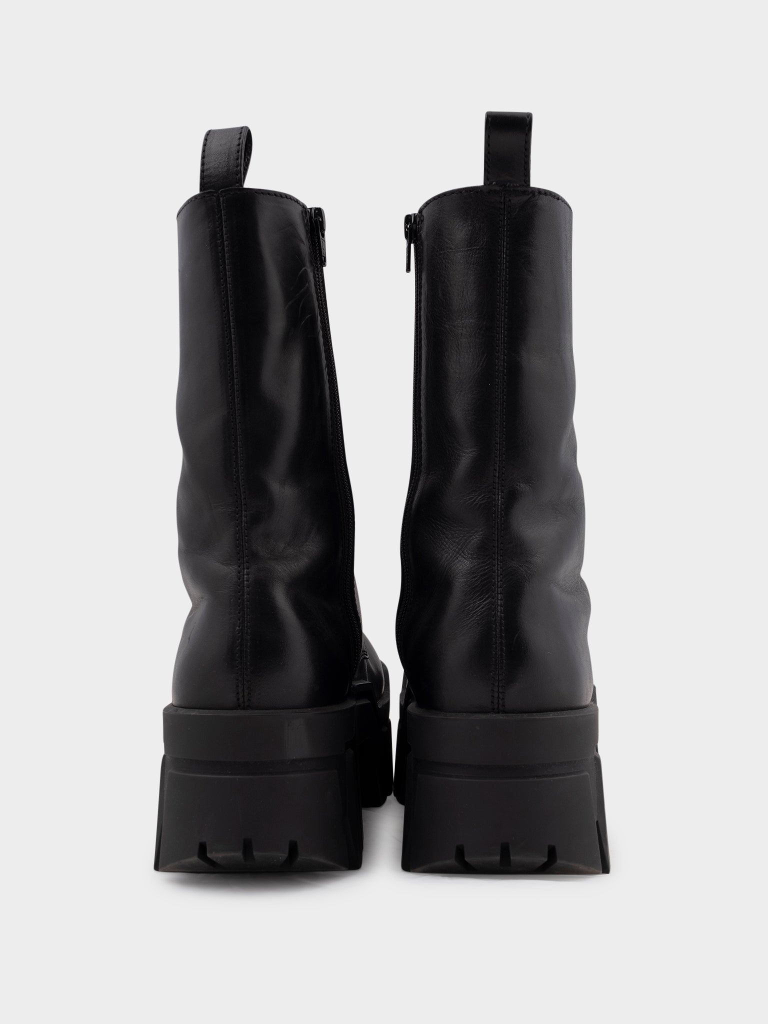 Bulldozer Boots – Groupie